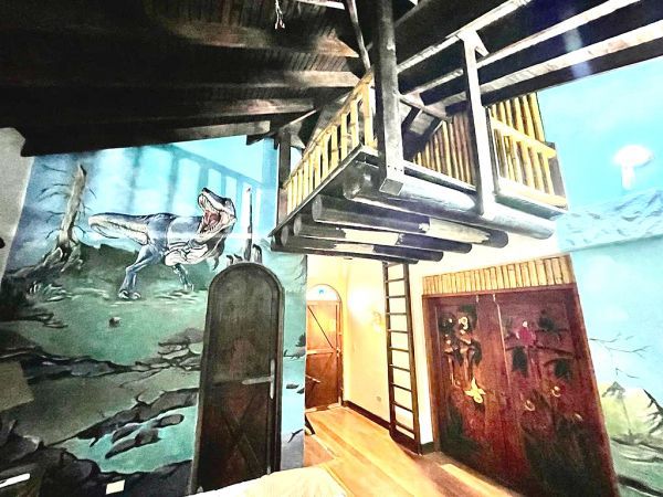 Caribe Tesoro Minion Arcade Wing | Resort on West bay Roatan